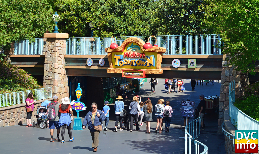 Frank's Funtastic Foto Fiesta (at Disneyland) | DVCinfo Community