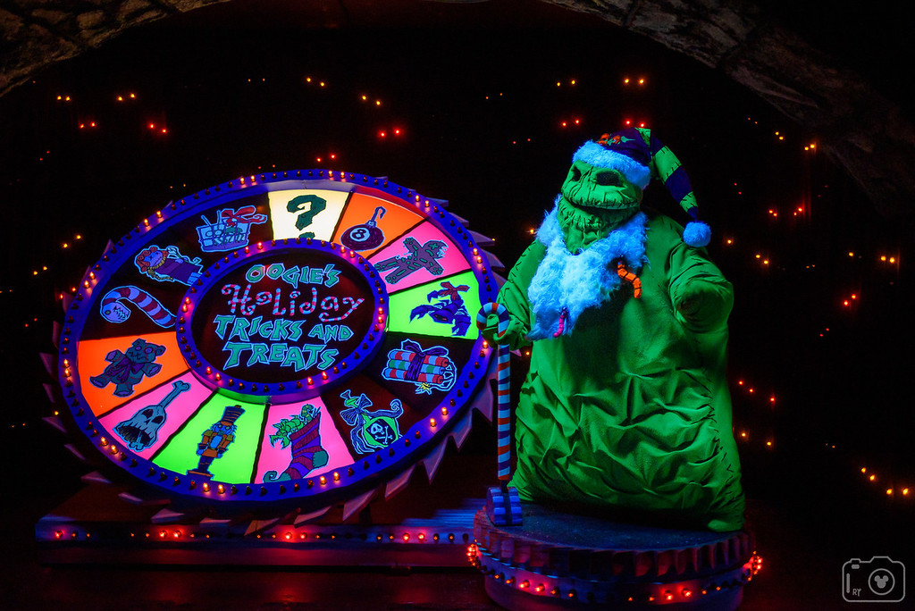 Disneyland-Batuu Christmas 2019 | DVCinfo Community