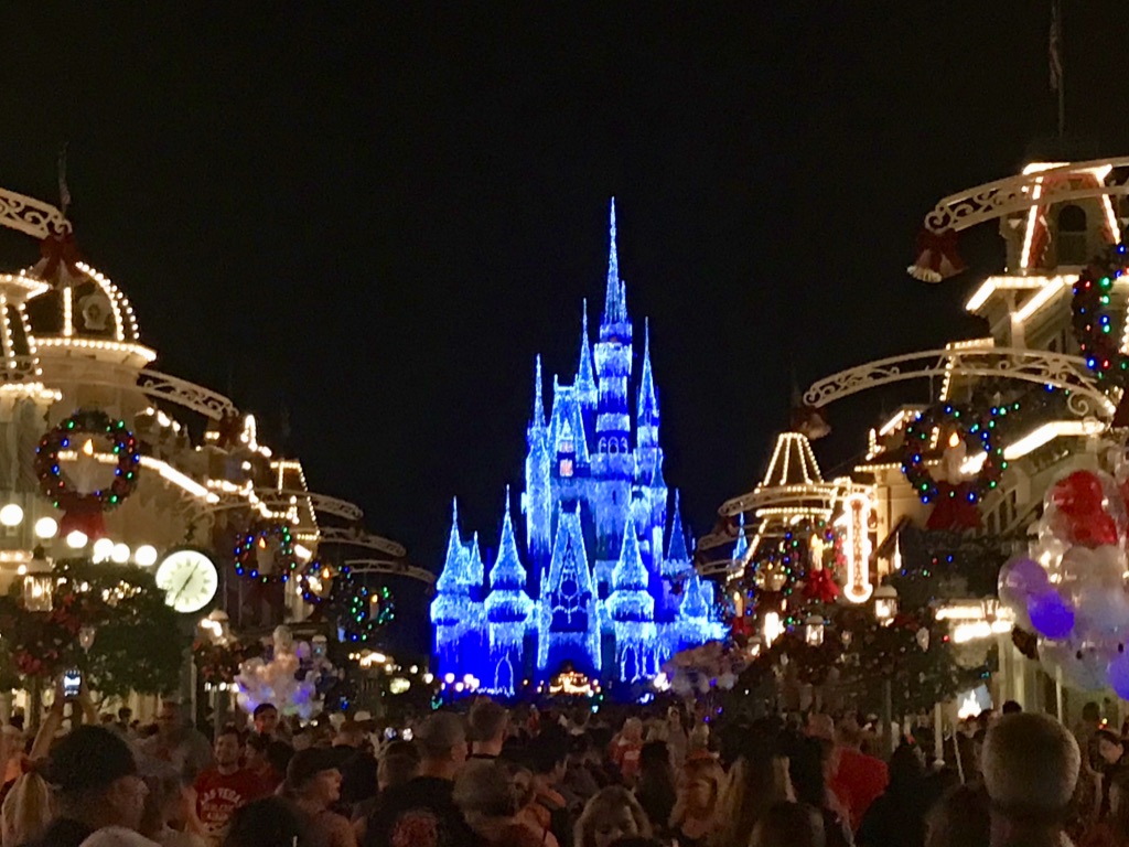 Early Entry Returns for Fall Magic Kingdom Parties | DVCinfo Community