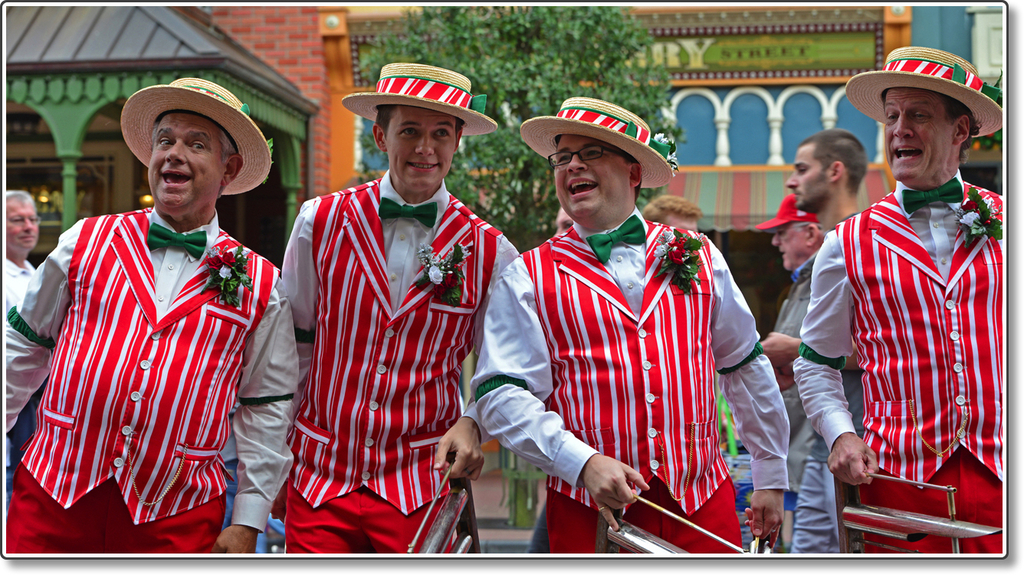 Christmas Dapper Dans Sing on Main Street | DVCinfo Community