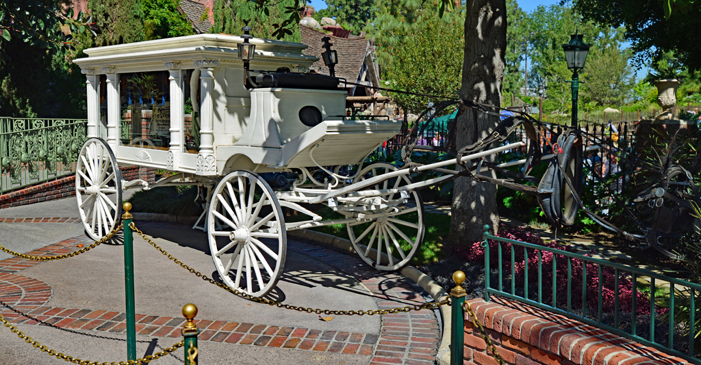 DisneyLand's Horseless Carriage | DVCinfo Community